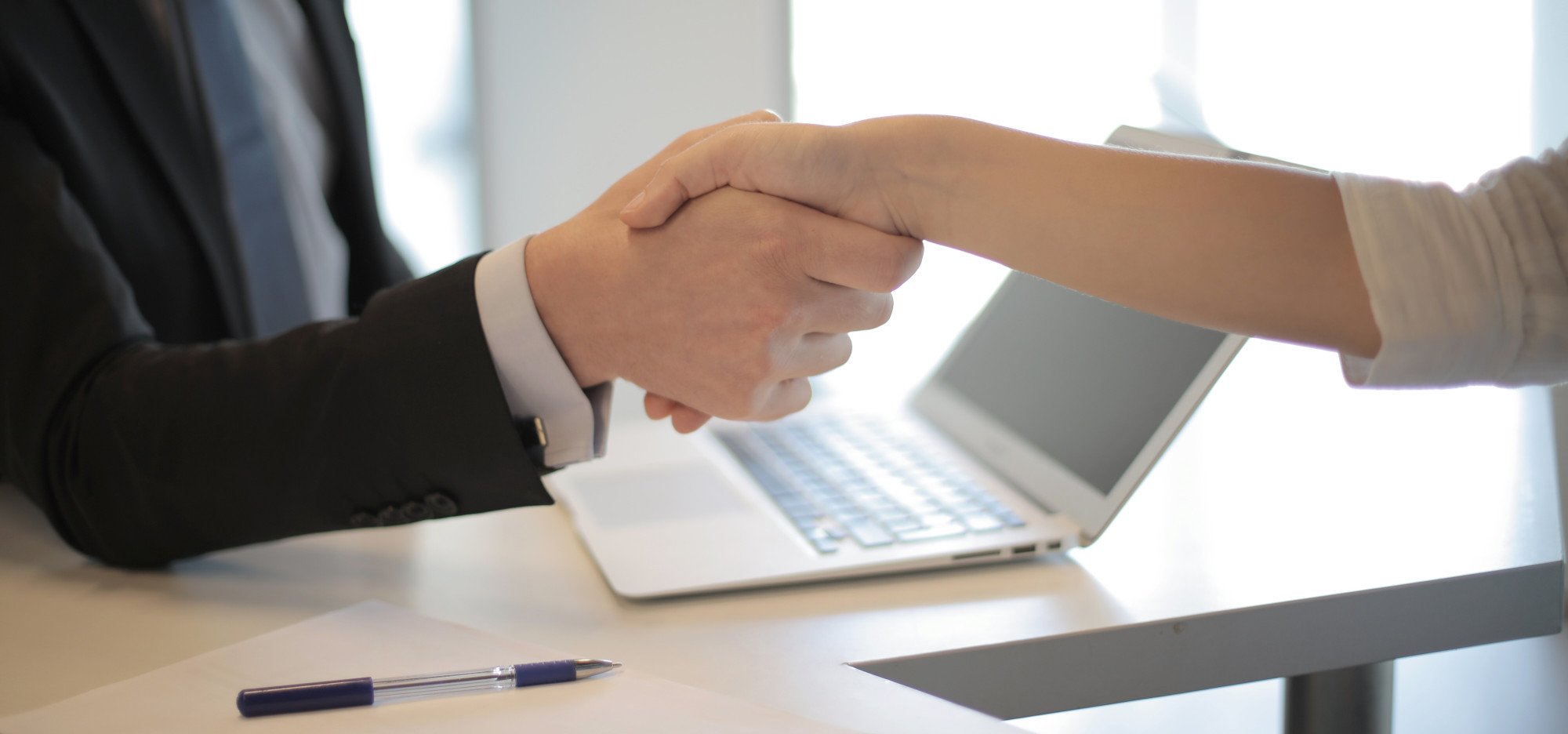 Come scrivere un telegramma professionale di contatto - MKT